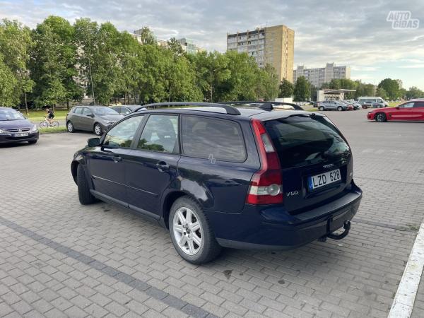 Вольво В50 2005 в Каунас, объемом двигателя 2.00 л и пробегом 300 тыс. км за 1850 €, фото 4 на AUTOMOTO.COM.LV