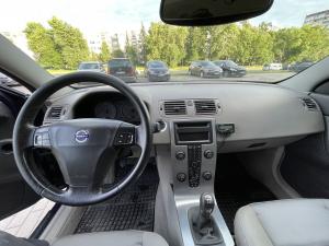 Вольво В50 2005 в Каунас, объемом двигателя 2.00 л и пробегом 300 тыс. км за 1850 €, фото 7 на AUTOMOTO.COM.LV