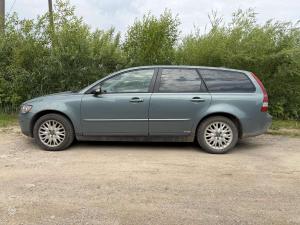 Volvo V50 2005 Šauļi, ar dzinēja tilpumu 2.00 L un nobraukumu 308 tūkst. km par 900 €, foto 4 vietnē AUTOMOTO.COM.LV