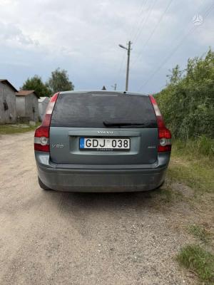 Volvo V50 2005 Šauļi, ar dzinēja tilpumu 2.00 L un nobraukumu 308 tūkst. km par 900 €, foto 6 vietnē AUTOMOTO.COM.LV