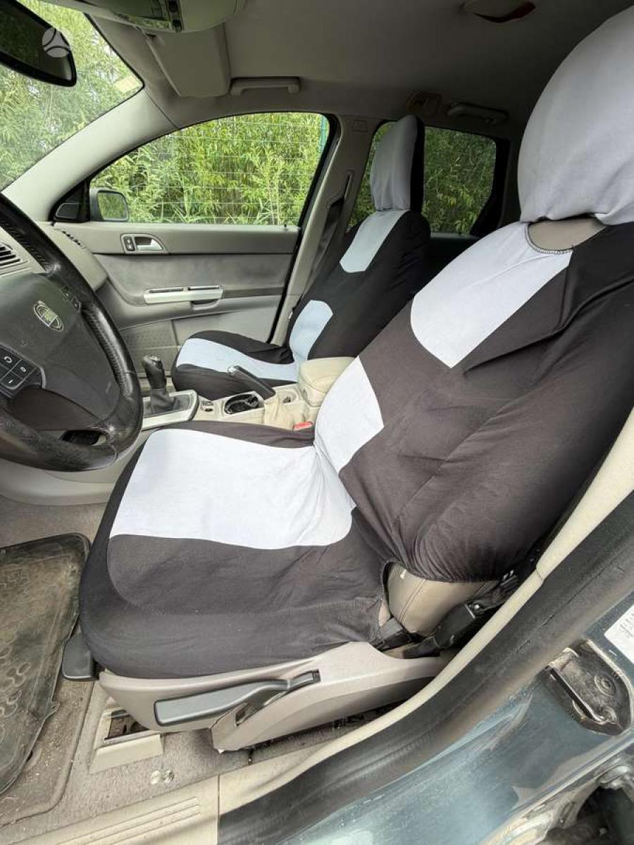 Volvo V50 2005 Šauļi, ar dzinēja tilpumu 2.00 L un nobraukumu 308 tūkst. km par 900 €, foto 12 vietnē AUTOMOTO.COM.LV