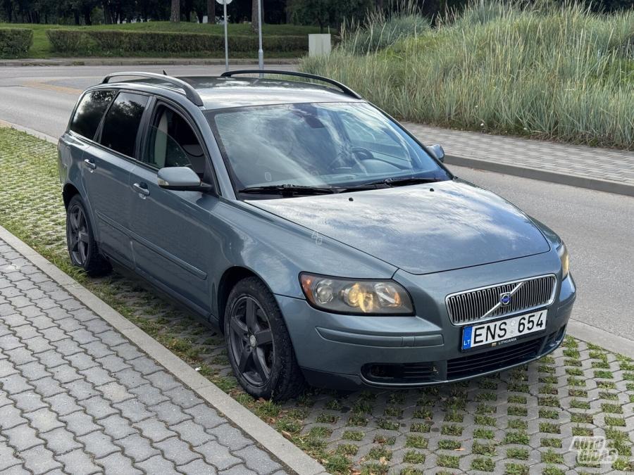 Volvo V50 2005 Ukmergė, ar dzinēja tilpumu 2.00 L un nobraukumu 379 tūkst. km par 650 €, foto 1 vietnē AUTOMOTO.COM.LV