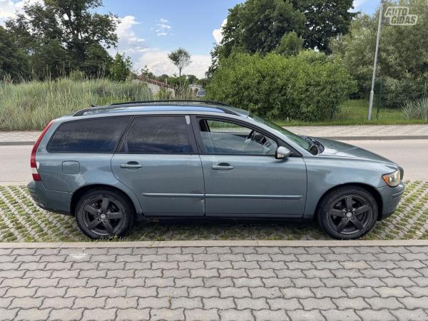 Вольво В50 2005 в Укмерге, объемом двигателя 2.00 л и пробегом 379 тыс. км за 650 €, фото 3 на AUTOMOTO.COM.LV