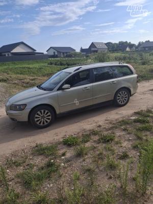 Volvo V50 2005 Viļņa, ar dzinēja tilpumu 2.00 L un nobraukumu 300 tūkst. km par 850 €, foto 3 vietnē AUTOMOTO.COM.LV