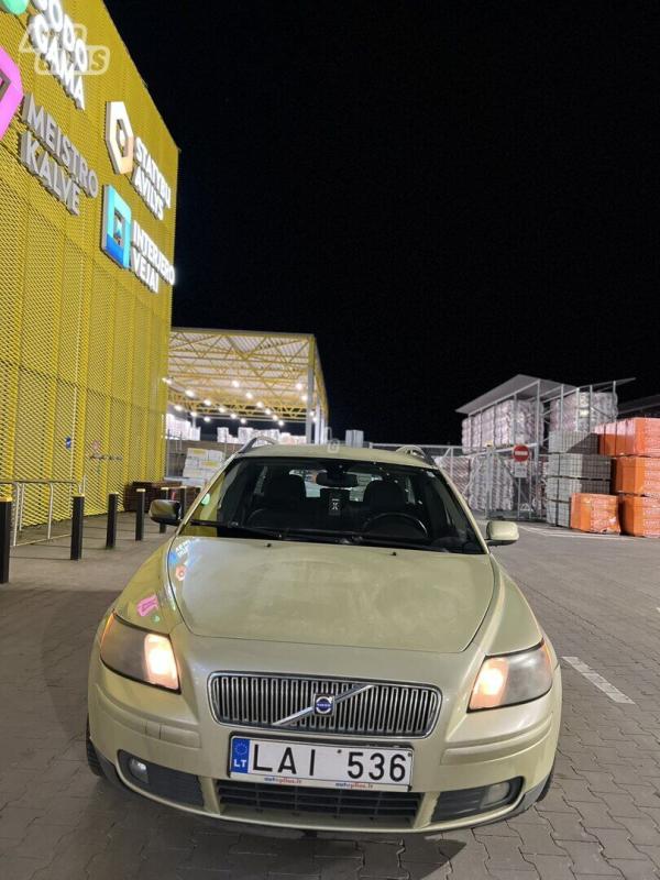 Вольво В50 2005 в Вильнюс, объемом двигателя 2.00 л и пробегом 300 тыс. км за 850 €, фото 3 на AUTOMOTO.COM.LV