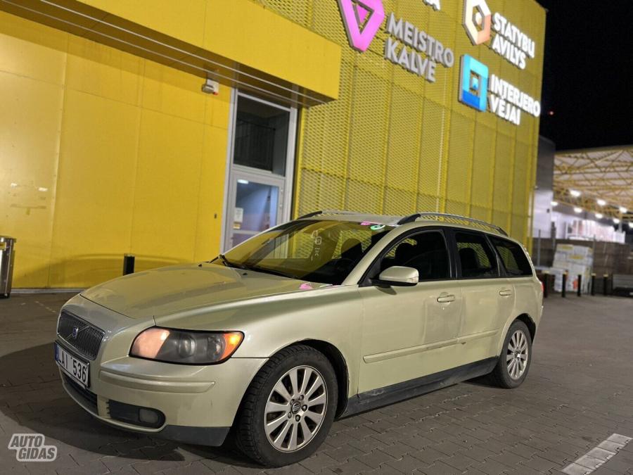 Volvo V50 2005 Viļņa, ar dzinēja tilpumu 2.00 L un nobraukumu 300 tūkst. km par 850 €, foto 16 vietnē AUTOMOTO.COM.LV