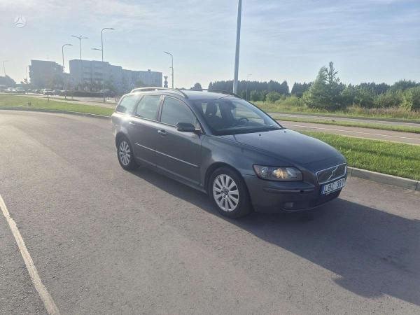 Volvo V50 2005 in Klaipeda, with an engine capacity of 2.00 L and mileage of 3 thousand km for 1300 €, photo 2 on AUTOMOTO.COM.LV