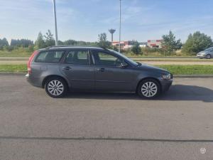 Volvo V50 2005 Klaipėda, ar dzinēja tilpumu 2.00 L un nobraukumu 3 tūkst. km par 1300 €, foto 4 vietnē AUTOMOTO.COM.LV