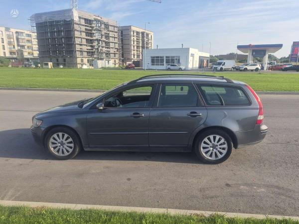 Volvo V50 2005 in Klaipeda, with an engine capacity of 2.00 L and mileage of 3 thousand km for 1300 €, photo 4 on AUTOMOTO.COM.LV