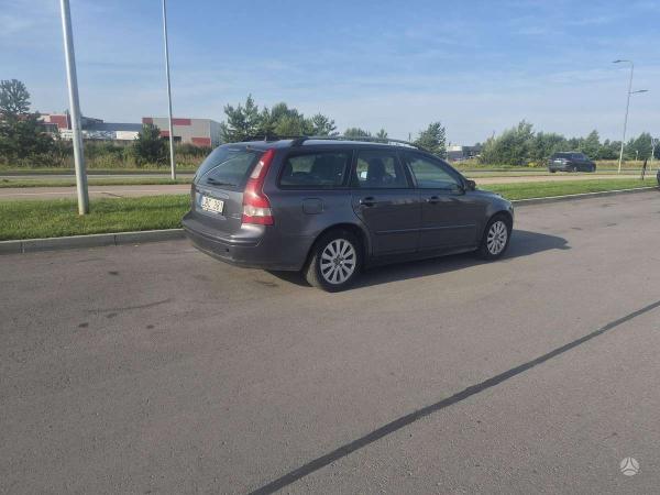 Volvo V50 2005 in Klaipeda, with an engine capacity of 2.00 L and mileage of 3 thousand km for 1300 €, photo 6 on AUTOMOTO.COM.LV