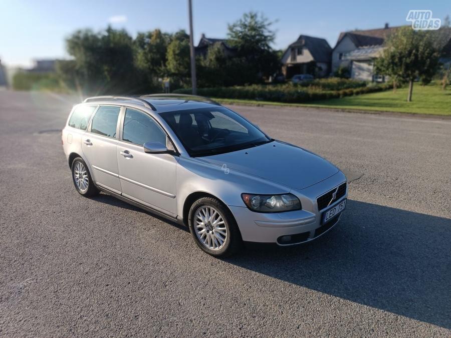 Volvo V50 2005 in Raseiniai, with an engine capacity of 2.00 L and mileage of 0 thousand km for 1250 €, photo 7 on AUTOMOTO.COM.LV