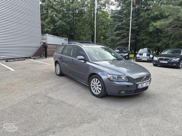 Вольво В50 2005 в Клайпеда, объемом двигателя 2.00 л и пробегом 345 тыс. км за 1200 €, фото 2 на AUTOMOTO.COM.LV