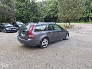 Volvo V50 2005 Klaipėda, ar dzinēja tilpumu 2.00 L un nobraukumu 345 tūkst. km par 1200 €, foto 4 vietnē AUTOMOTO.COM.LV