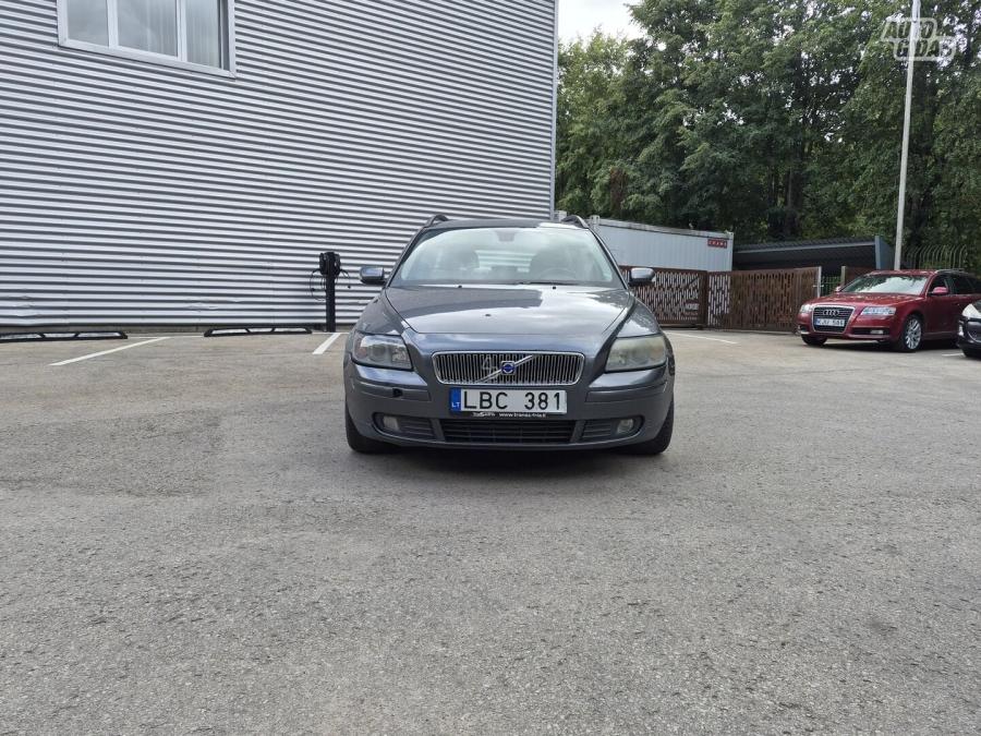 Volvo V50 2005 Klaipėda, ar dzinēja tilpumu 2.00 L un nobraukumu 345 tūkst. km par 1200 €, foto 7 vietnē AUTOMOTO.COM.LV