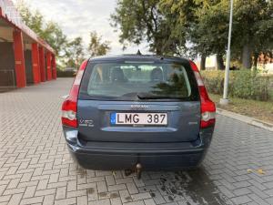 Вольво В50 2005 в Укмерге, объемом двигателя 2.00 л и пробегом 279 тыс. км за 480 €, фото 5 на AUTOMOTO.COM.LV