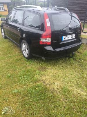 Volvo V50 2005 Viļņa, ar dzinēja tilpumu 2.40 L un nobraukumu 300 tūkst. km par 800 €, foto 4 vietnē AUTOMOTO.COM.LV