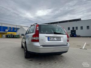 Volvo V50 2005 in Panevezys, with an engine capacity of 1.80 L and mileage of 299 thousand km for 1150 €, photo 8 on AUTOMOTO.COM.LV
