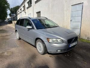 Volvo V50 2005 in Siauliai, with an engine capacity of 1.60 L and mileage of 400 thousand km for 750 €, photo 4 on AUTOMOTO.COM.LV