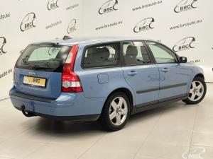 Volvo V50 2005 Viļņa, ar dzinēja tilpumu 2.00 L un nobraukumu 351 tūkst. km par 1700 €, foto 5 vietnē AUTOMOTO.COM.LV