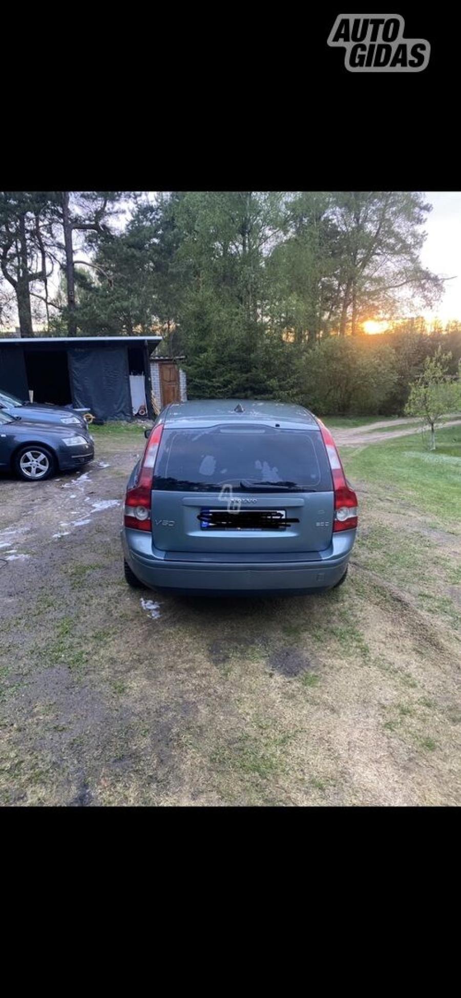 Volvo V50 2005 Viļņa, ar dzinēja tilpumu 2.00 L un nobraukumu 407 tūkst. km par 600 €, foto 4 vietnē AUTOMOTO.COM.LV