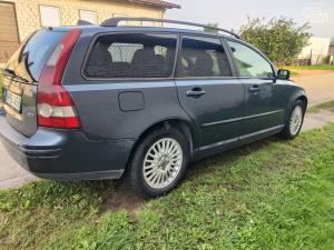Volvo V50 2005 Šauļi, ar dzinēja tilpumu 2.00 L un nobraukumu 290 tūkst. km par 900 €, foto 5 vietnē AUTOMOTO.COM.LV