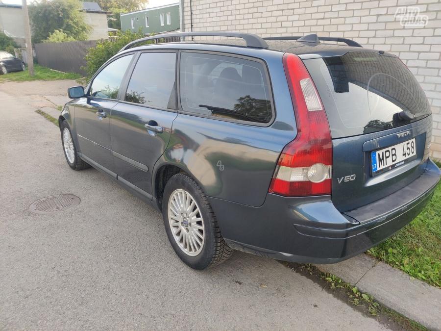 Volvo V50 2005 Šauļi, ar dzinēja tilpumu 2.00 L un nobraukumu 290 tūkst. km par 900 €, foto 7 vietnē AUTOMOTO.COM.LV