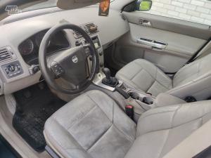 Volvo V50 2005 Šauļi, ar dzinēja tilpumu 2.00 L un nobraukumu 290 tūkst. km par 900 €, foto 9 vietnē AUTOMOTO.COM.LV