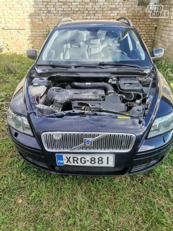 Volvo V50 2005 in Joniskis, with an engine capacity of 2.50 L and mileage of 250 thousand km for 1550 €, photo 1 on AUTOMOTO.COM.LV