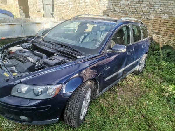 Volvo V50 2005 in Joniskis, with an engine capacity of 2.50 L and mileage of 250 thousand km for 1550 €, photo 4 on AUTOMOTO.COM.LV