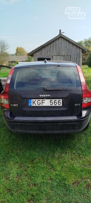 Volvo V50 2005 Šauļi, ar dzinēja tilpumu 2.00 L un nobraukumu 302 tūkst. km par 1500 €, foto 5 vietnē AUTOMOTO.COM.LV