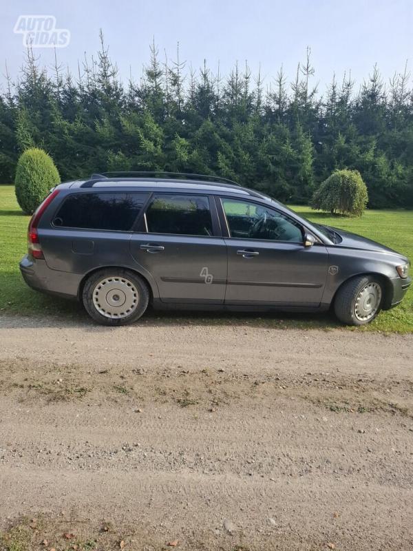 Volvo V50 2005 in Elektrenai, with an engine capacity of 2.00 L and mileage of 491 thousand km for 1000 €, photo 8 on AUTOMOTO.COM.LV