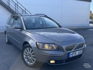 Volvo V50 2005 Kauņa, ar dzinēja tilpumu 2.00 L un nobraukumu 0 tūkst. km par 1450 €, foto  vietnē AUTOMOTO.COM.LV