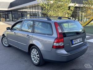 Volvo V50 2005 Kauņa, ar dzinēja tilpumu 2.00 L un nobraukumu 0 tūkst. km par 1450 €, foto 3 vietnē AUTOMOTO.COM.LV