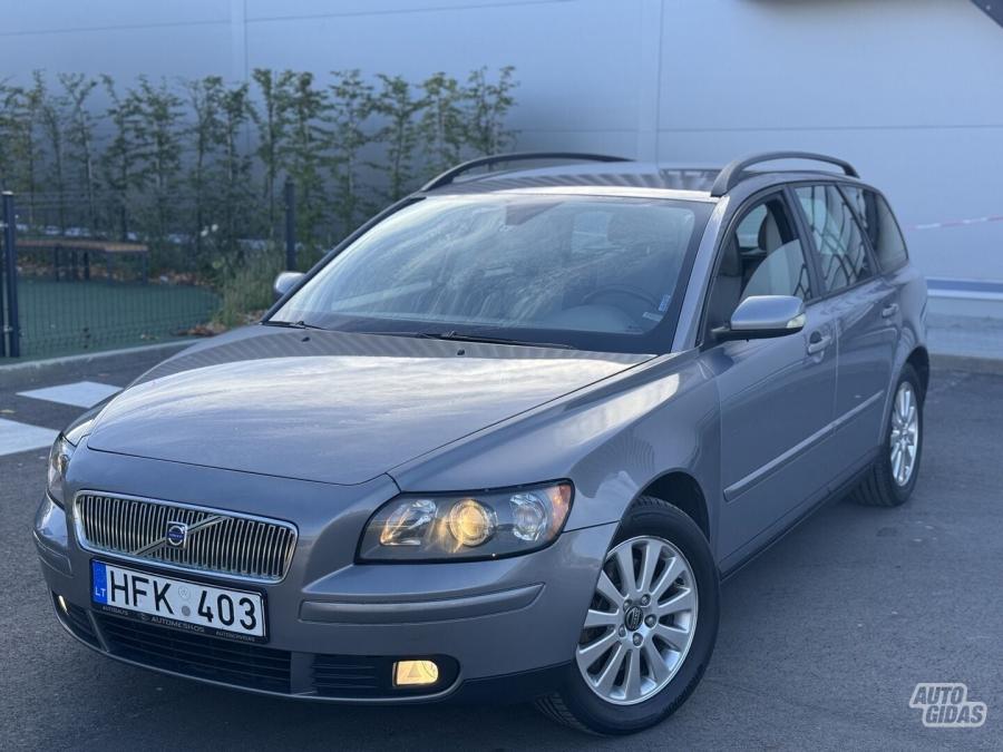 Volvo V50 2005 Kauņa, ar dzinēja tilpumu 2.00 L un nobraukumu 0 tūkst. km par 1450 €, foto 4 vietnē AUTOMOTO.COM.LV