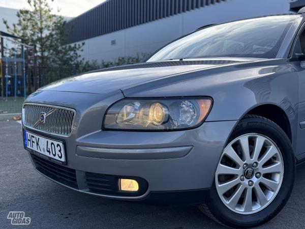 Volvo V50 2005 in Kaunas, with an engine capacity of 2.00 L and mileage of 0 thousand km for 1450 €, photo 6 on AUTOMOTO.COM.LV