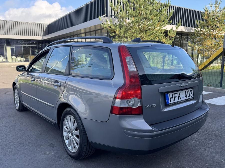 Volvo V50 2005 Kauņa, ar dzinēja tilpumu 2.00 L un nobraukumu 0 tūkst. km par 1450 €, foto 19 vietnē AUTOMOTO.COM.LV