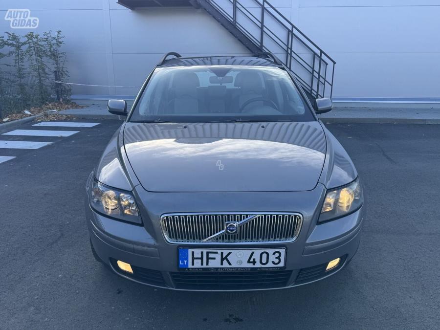 Volvo V50 2005 Kauņa, ar dzinēja tilpumu 2.00 L un nobraukumu 0 tūkst. km par 1450 €, foto 20 vietnē AUTOMOTO.COM.LV
