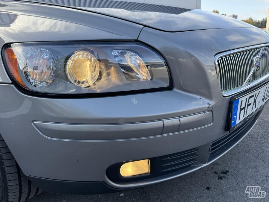 Volvo V50 2005 Kauņa, ar dzinēja tilpumu 2.00 L un nobraukumu 0 tūkst. km par 1450 €, foto 22 vietnē AUTOMOTO.COM.LV
