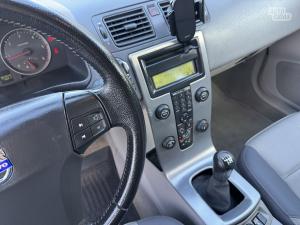 Volvo V50 2005 Kauņa, ar dzinēja tilpumu 2.00 L un nobraukumu 0 tūkst. km par 1450 €, foto 27 vietnē AUTOMOTO.COM.LV