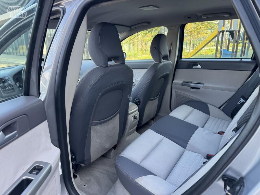 Volvo V50 2005 Kauņa, ar dzinēja tilpumu 2.00 L un nobraukumu 0 tūkst. km par 1450 €, foto 28 vietnē AUTOMOTO.COM.LV