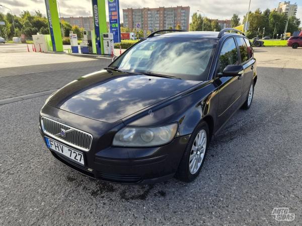 Volvo V50 2005 in Klaipeda, with an engine capacity of 1.60 L and mileage of 336 thousand km for 1200 €, photo 1 on AUTOMOTO.COM.LV