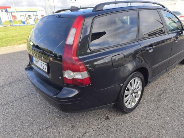 Volvo V50 2005 in Klaipeda, with an engine capacity of 1.60 L and mileage of 336 thousand km for 1200 €, photo 5 on AUTOMOTO.COM.LV