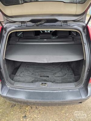 Volvo V50 2005 Viļņa, ar dzinēja tilpumu 2.00 L un nobraukumu 318 tūkst. km par 1400 €, foto 13 vietnē AUTOMOTO.COM.LV