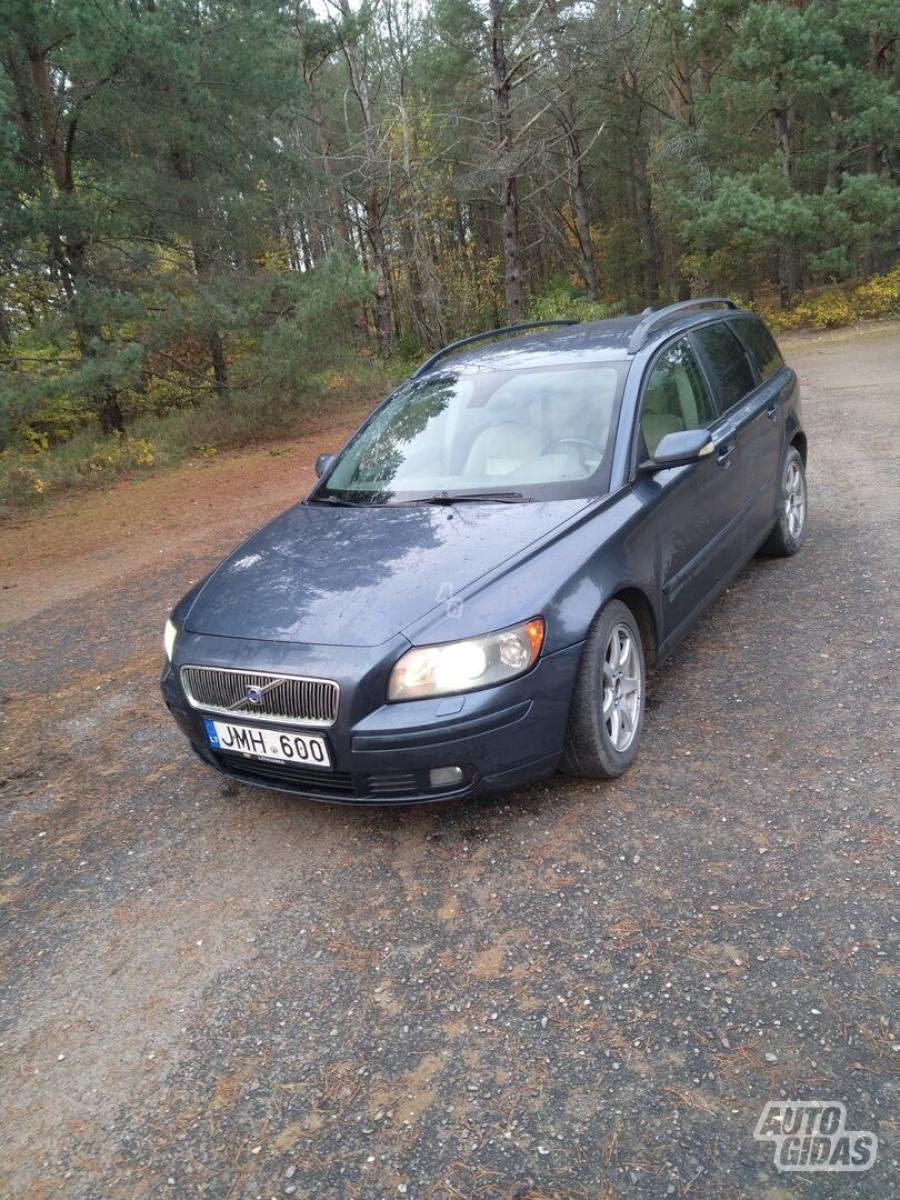 Вольво В50 2005 в Юрбаркас, объемом двигателя 2.00 л и пробегом 350 тыс. км за 580 €, фото 1 на AUTOMOTO.COM.LV