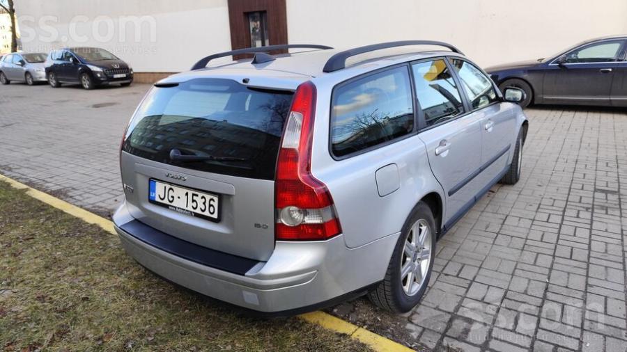 Volvo V50 2006 Daugavpils, ar dzinēja tilpumu 1.60 L un nobraukumu 318 tūkst. km par 4100 €, foto 4 vietnē AUTOMOTO.COM.LV