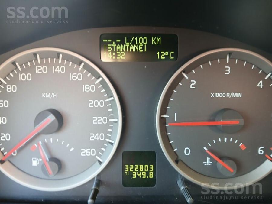 Volvo V50 2006 Valmiera, ar dzinēja tilpumu 2.00 L un nobraukumu 323 tūkst. km par 1700 €, foto 7 vietnē AUTOMOTO.COM.LV
