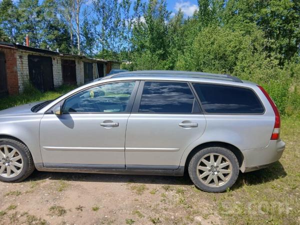 Volvo V50 2006 Valmiera, ar dzinēja tilpumu 2.00 L un nobraukumu 323 tūkst. km par 1700 €, foto 9 vietnē AUTOMOTO.COM.LV