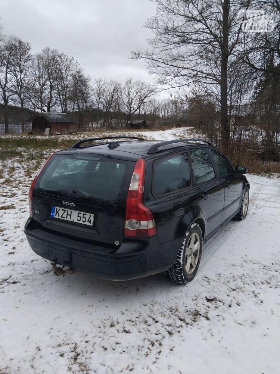 Volvo V50 2006 Utena, ar dzinēja tilpumu 1.60 L un nobraukumu 350 tūkst. km par 2000 €, foto 5 vietnē AUTOMOTO.COM.LV