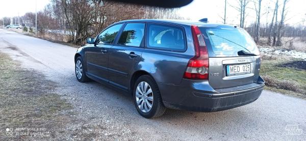 Volvo V50 2006 in Kaunas, with an engine capacity of 1.60 L and mileage of 270 thousand km for 1500 €, photo 1 on AUTOMOTO.COM.LV