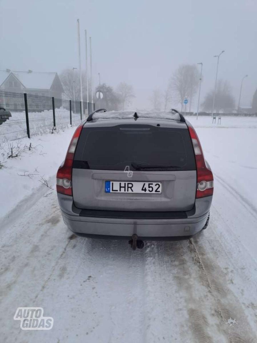 Volvo V50 2006 Klaipėda, ar dzinēja tilpumu 2.00 L un nobraukumu 400 tūkst. km par 1700 €, foto 3 vietnē AUTOMOTO.COM.LV